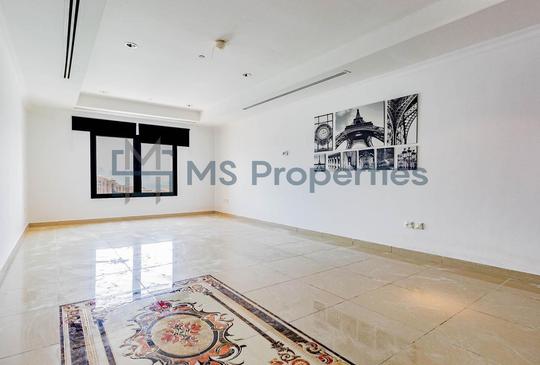 Spectacular Studio Apartment with Marina View – MS Properties